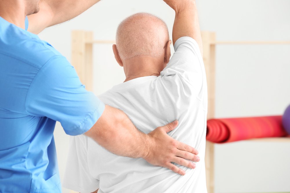 Physiotherapy For Treatment Of Back Pain - Heartland Rehab